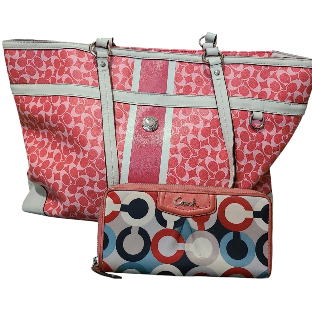 Coach Signature Chelsea Pink Tote And Wallet - Gem